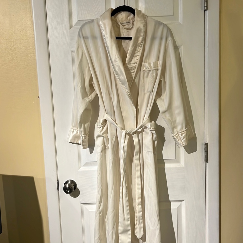 Vintage Full Length Victoria’s Secret Cream Robe - Gem